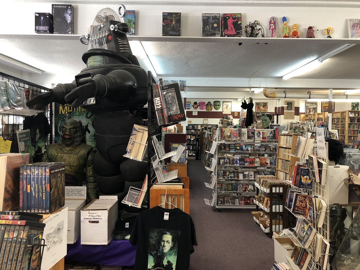 A Return to DreamHaven and The Source – Dan Gearino